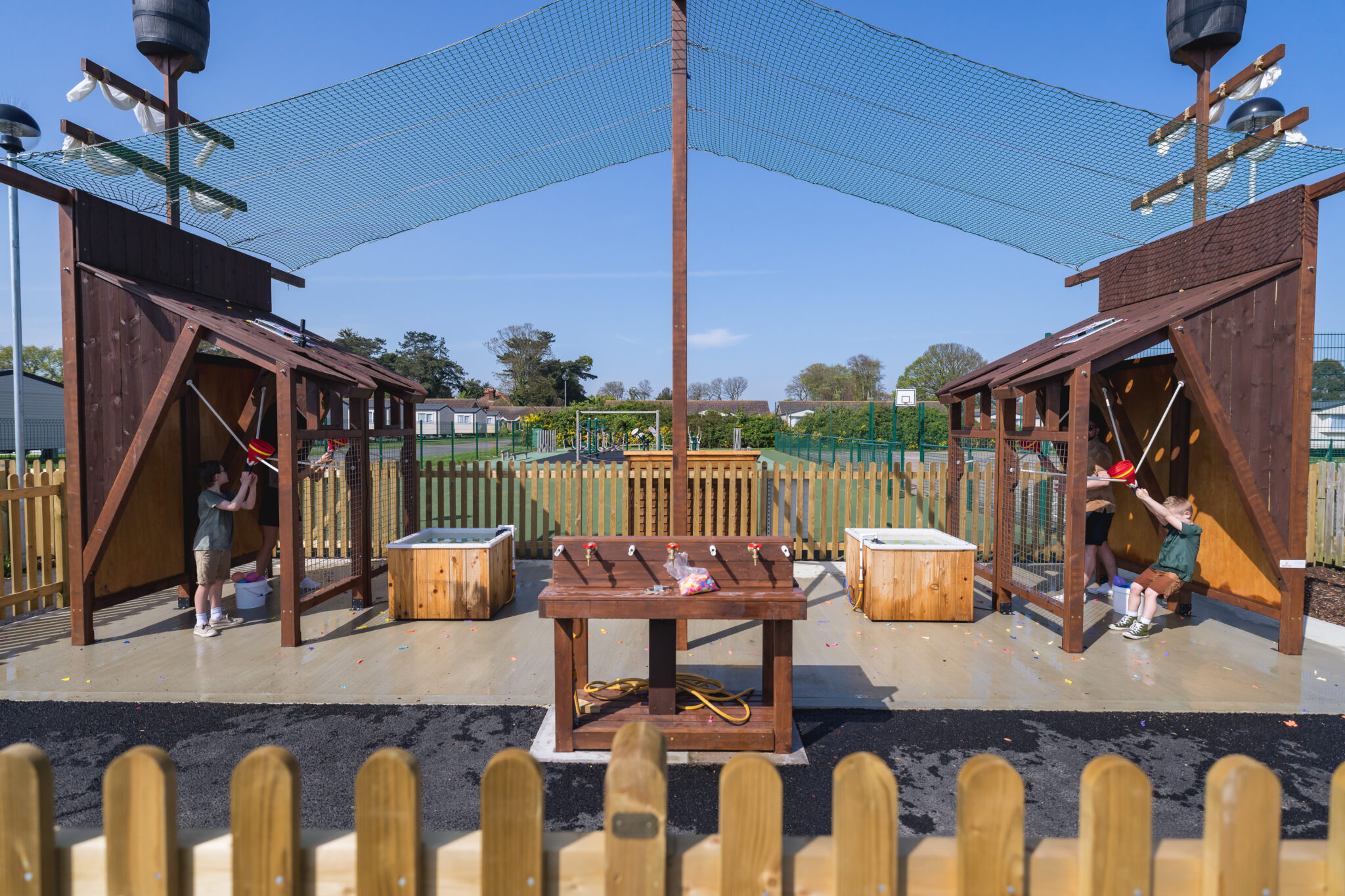 Water Wars Splash Attraction - Hemsby Beach Holiday Park